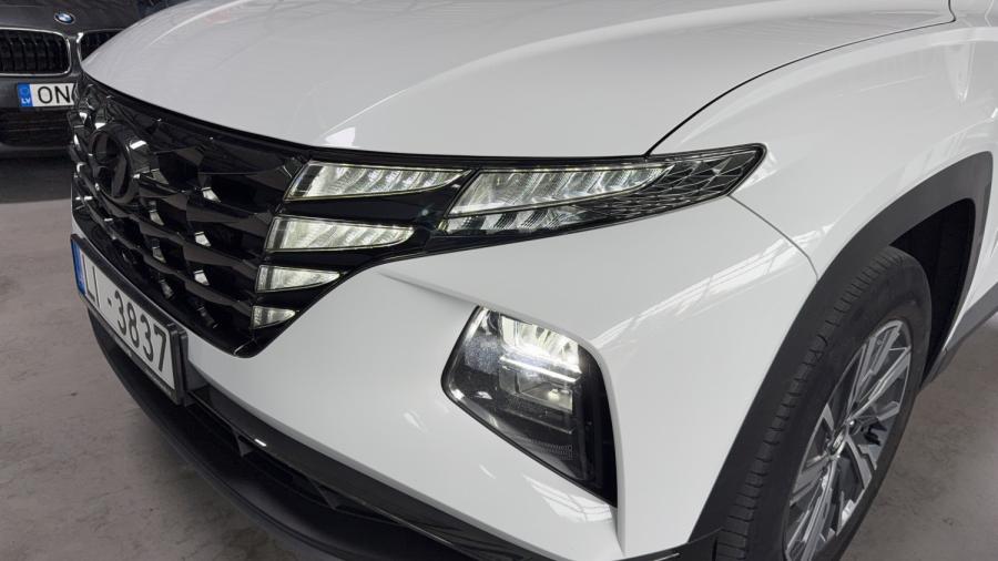 Balts Hyundai Tucson 2021 Rīga, ar dzinēja tilpumu 1.60 L un nobraukumu 50 tūkst. km par 2390000 €, foto 8 vietnē AUTOMOTO.COM.LV