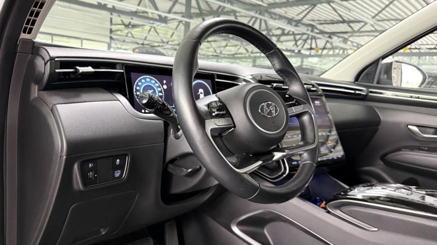 Balts Hyundai Tucson 2021 Rīga, ar dzinēja tilpumu 1.60 L un nobraukumu 50 tūkst. km par 2390000 €, foto 17 vietnē AUTOMOTO.COM.LV