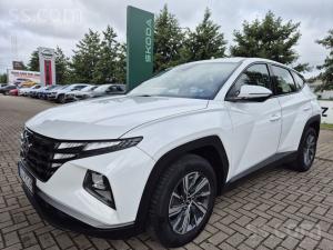 Balts Hyundai Tucson 2021 Liepāja, ar dzinēja tilpumu 1.60 L un nobraukumu 52 tūkst. km par 15220 €, foto  vietnē AUTOMOTO.COM.LV