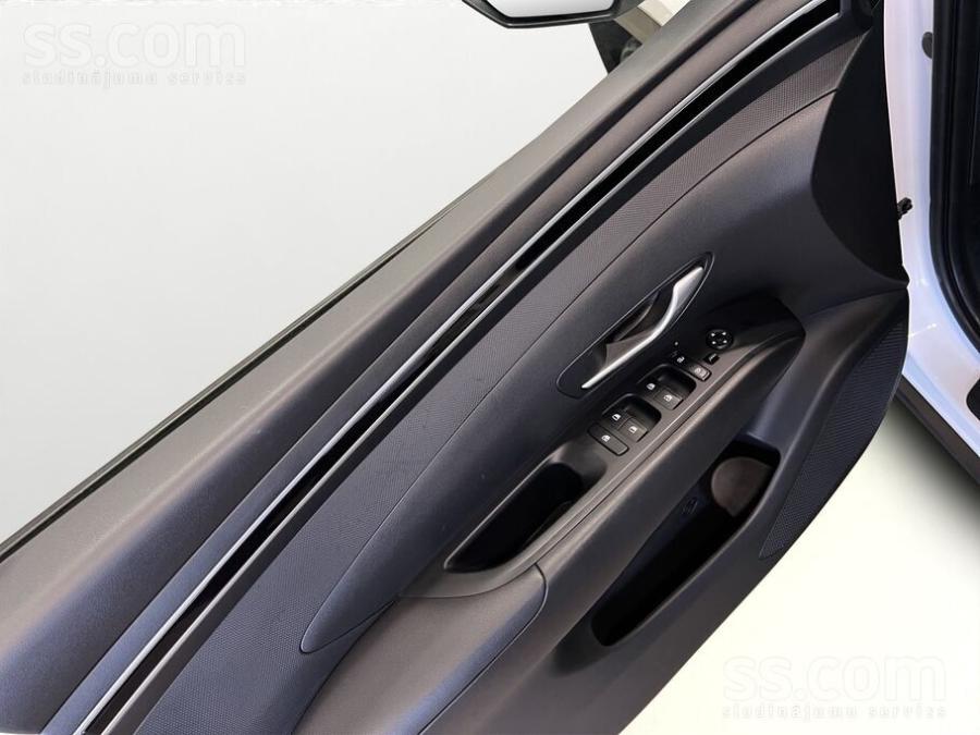 Balts Hyundai Tucson 2021 Rīga, ar dzinēja tilpumu 1.60 L un nobraukumu 72 tūkst. km par 19290 €, foto 13 vietnē AUTOMOTO.COM.LV