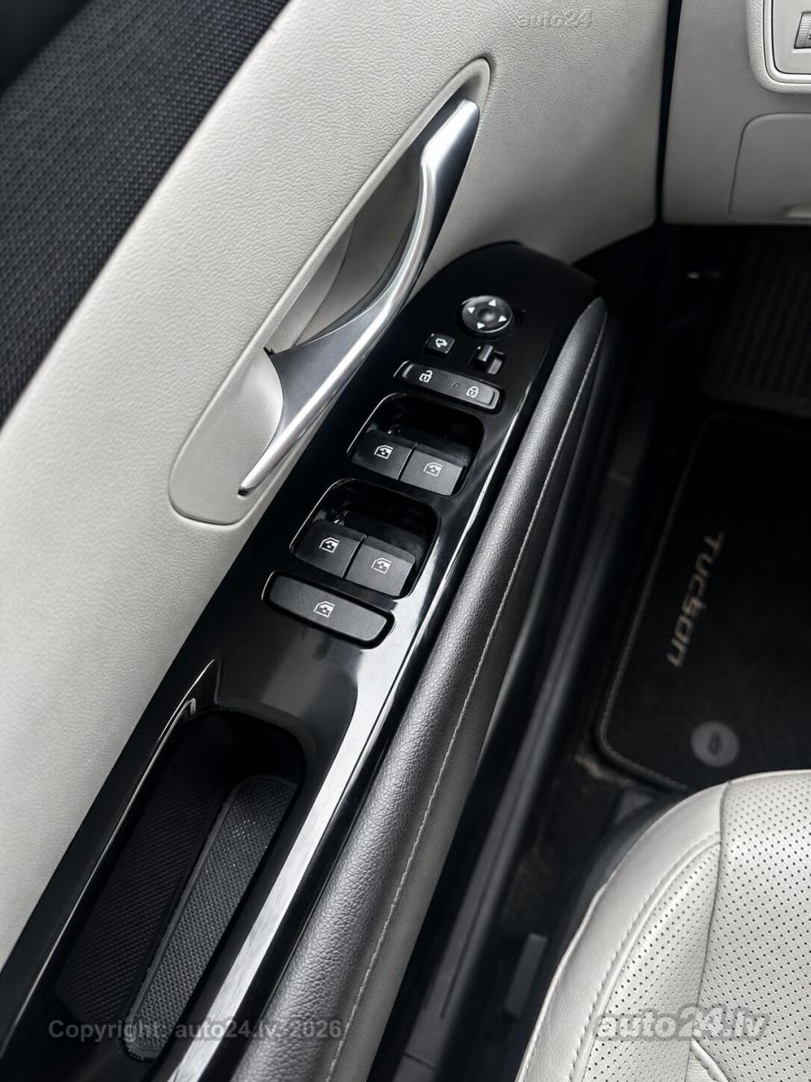 Balts Hyundai Tucson 2022 Tallina, ar dzinēja tilpumu 1.60 L un nobraukumu 68 tūkst. km par 25500 €, foto 16 vietnē AUTOMOTO.COM.LV