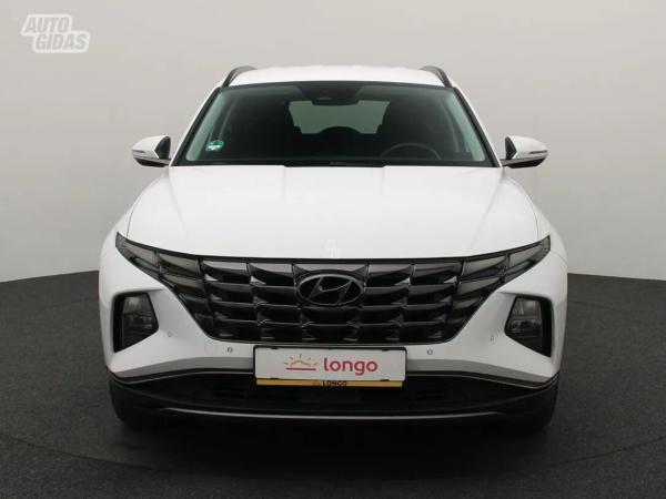 White Hyundai Tucson 2022 in Vilnius, with an engine capacity of 1.60 L and mileage of 156 thousand km for 20799 €, photo 3 on AUTOMOTO.COM.LV