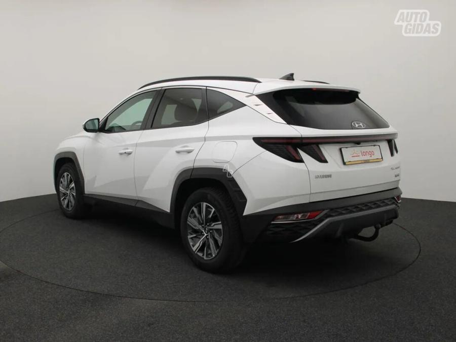 White Hyundai Tucson 2022 in Vilnius, with an engine capacity of 1.60 L and mileage of 156 thousand km for 20799 €, photo 8 on AUTOMOTO.COM.LV