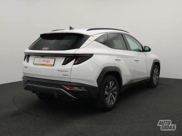White Hyundai Tucson 2022 in Vilnius, with an engine capacity of 1.60 L and mileage of 156 thousand km for 20799 €, photo 8 on AUTOMOTO.COM.LV