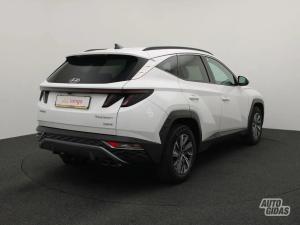 White Hyundai Tucson 2022 in Vilnius, with an engine capacity of 1.60 L and mileage of 156 thousand km for 20799 €, photo 9 on AUTOMOTO.COM.LV