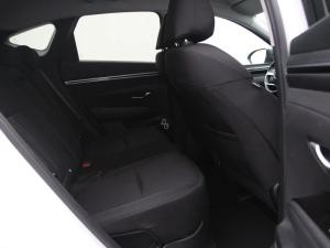 White Hyundai Tucson 2022 in Vilnius, with an engine capacity of 1.60 L and mileage of 156 thousand km for 20799 €, photo 16 on AUTOMOTO.COM.LV