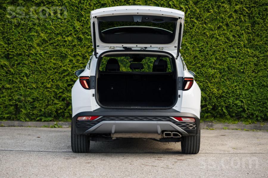 Balts Hyundai Tucson 2022 Rīga, ar dzinēja tilpumu 1.60 L un nobraukumu 78 tūkst. km par 21500 €, foto 8 vietnē AUTOMOTO.COM.LV