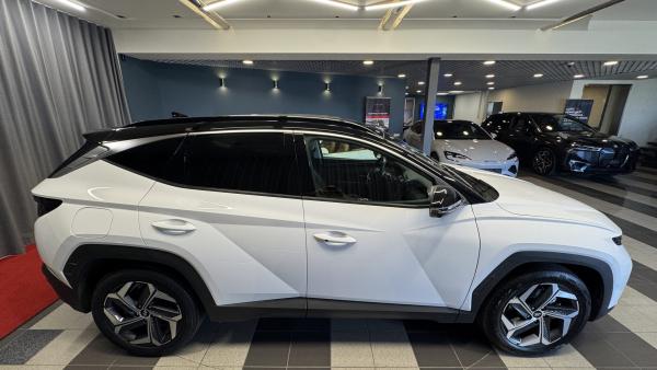 Balts Hyundai Tucson 2022 Rīga, ar dzinēja tilpumu 1.60 L un nobraukumu 46 tūkst. km par 26990 €, foto 3 vietnē AUTOMOTO.COM.LV