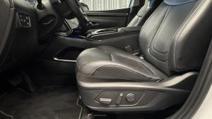 White Hyundai Tucson 2022 in Riga, with an engine capacity of 1.60 L and mileage of 46 thousand km for 26990 €, photo 23 on AUTOMOTO.COM.LV
