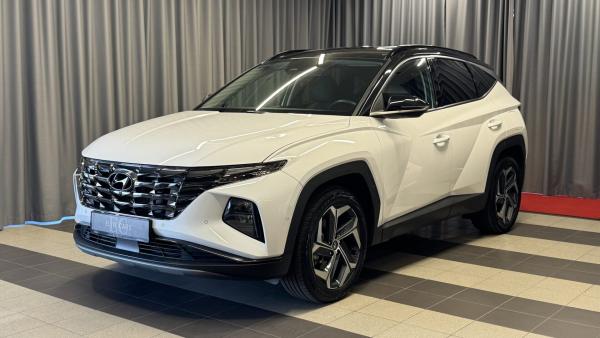 White Hyundai Tucson 2022 in Marupe, with an engine capacity of 1.60 L and mileage of 46 thousand km for 26990 €, photo 1 on AUTOMOTO.COM.LV