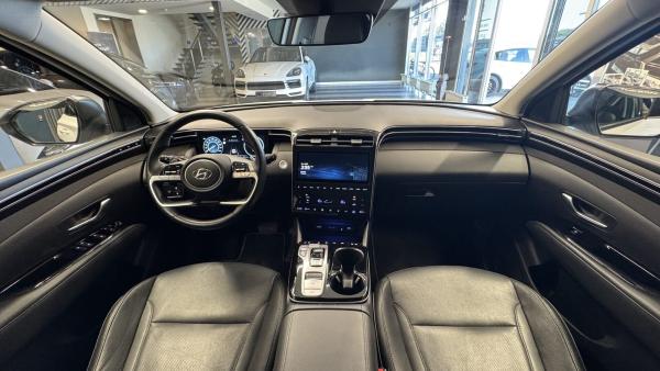 White Hyundai Tucson 2022 in Marupe, with an engine capacity of 1.60 L and mileage of 46 thousand km for 26990 €, photo 8 on AUTOMOTO.COM.LV