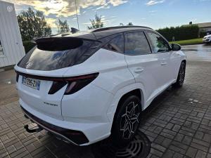 White Hyundai Tucson 2022 in Taurage, with an engine capacity of 1.60 L and mileage of 190 thousand km for 19239 €, photo 5 on AUTOMOTO.COM.LV