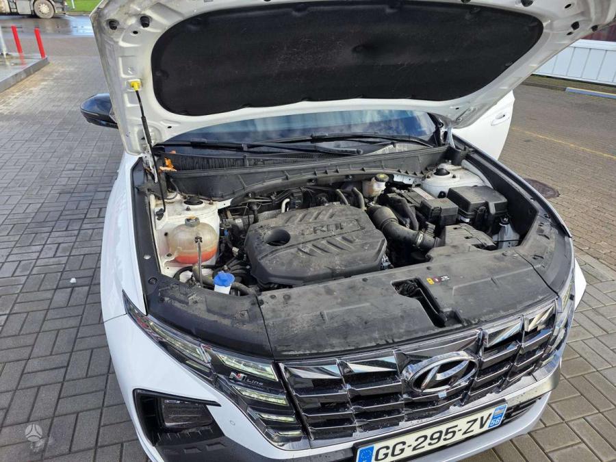 White Hyundai Tucson 2022 in Taurage, with an engine capacity of 1.60 L and mileage of 190 thousand km for 19239 €, photo 14 on AUTOMOTO.COM.LV