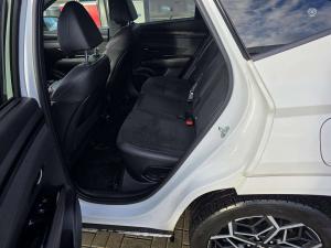 White Hyundai Tucson 2022 in Taurage, with an engine capacity of 1.60 L and mileage of 190 thousand km for 19239 €, photo 20 on AUTOMOTO.COM.LV