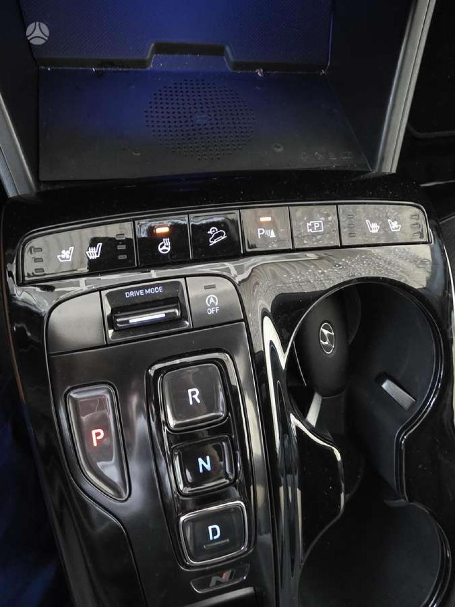 White Hyundai Tucson 2022 in Taurage, with an engine capacity of 1.60 L and mileage of 190 thousand km for 19239 €, photo 24 on AUTOMOTO.COM.LV
