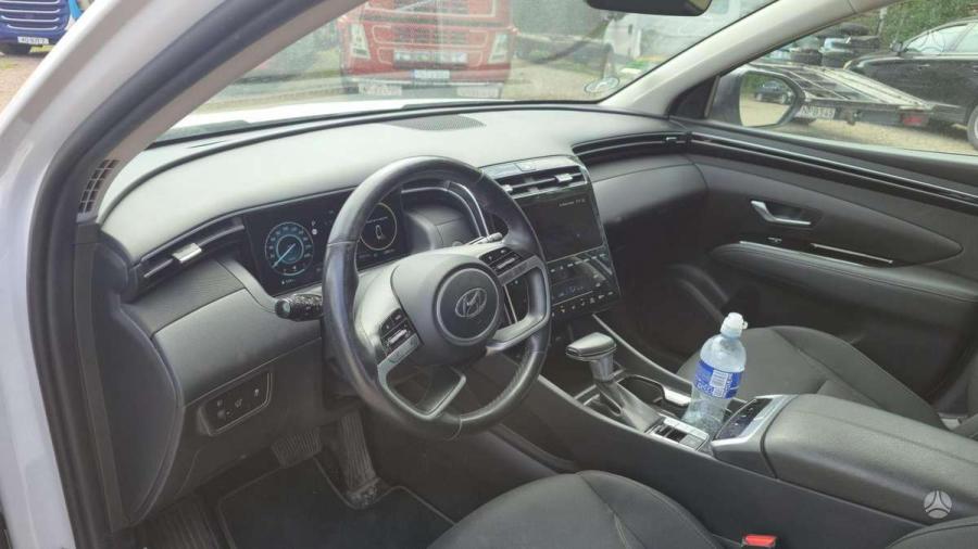 Balts Hyundai Tucson 2023 Kauņa, ar dzinēja tilpumu 1.60 L un nobraukumu 128 tūkst. km par 17787 €, foto 12 vietnē AUTOMOTO.COM.LV
