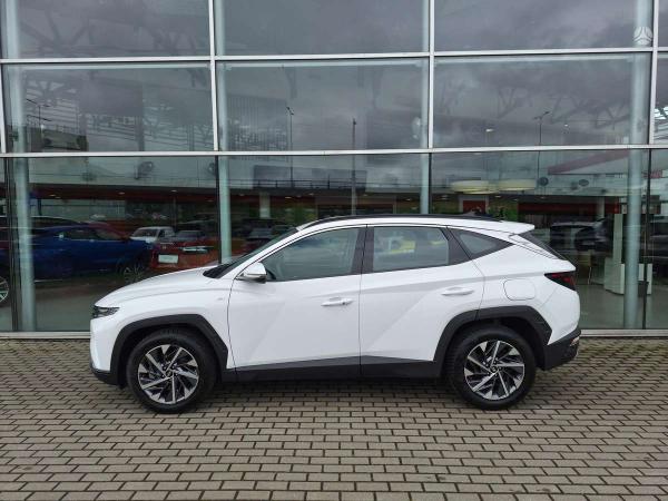 Balts Hyundai Tucson 2023 Viļņa, ar dzinēja tilpumu 1.60 L un nobraukumu 16 tūkst. km par 24500 €, foto 2 vietnē AUTOMOTO.COM.LV