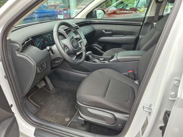Balts Hyundai Tucson 2023 Viļņa, ar dzinēja tilpumu 1.60 L un nobraukumu 16 tūkst. km par 24500 €, foto 8 vietnē AUTOMOTO.COM.LV