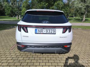 White Hyundai Tucson 2023 in Ventspils, with an engine capacity of 1.60 L and mileage of 40 thousand km for 23500 €, photo  on AUTOMOTO.COM.LV