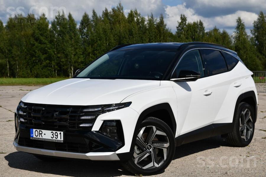 White Hyundai Tucson 2024 in Riga, with an engine capacity of 1.60 L and mileage of 36 thousand km for 30950 €, photo 4 on AUTOMOTO.COM.LV