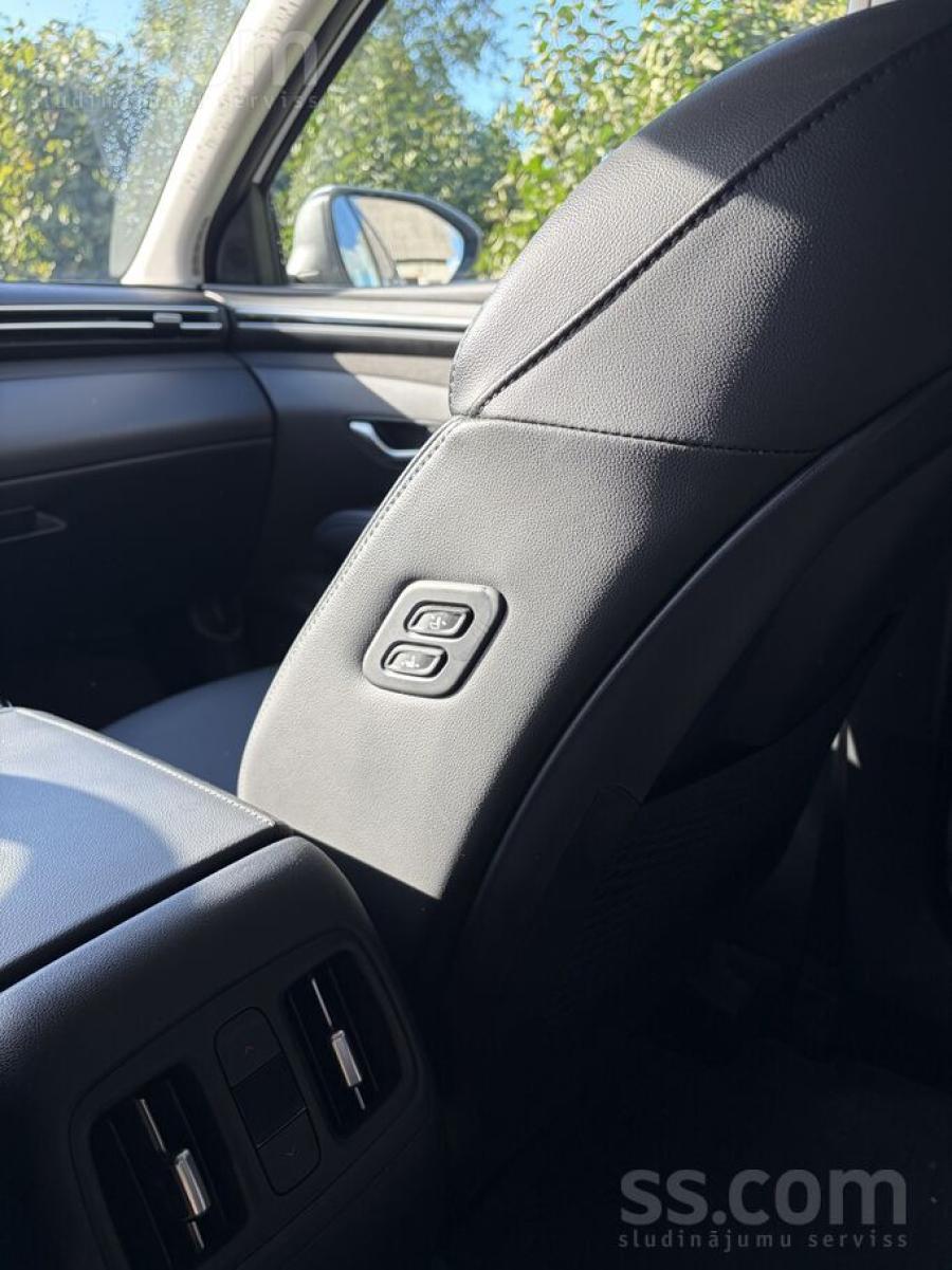 Balts Hyundai Tucson 2024 Rīga, ar dzinēja tilpumu 1.60 L un nobraukumu 28 tūkst. km par 25500 €, foto 18 vietnē AUTOMOTO.COM.LV