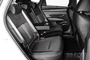 White Hyundai Tucson 2024 in Riga, with an engine capacity of 1.60 L and mileage of 107 thousand km for 25990 €, photo 17 on AUTOMOTO.COM.LV
