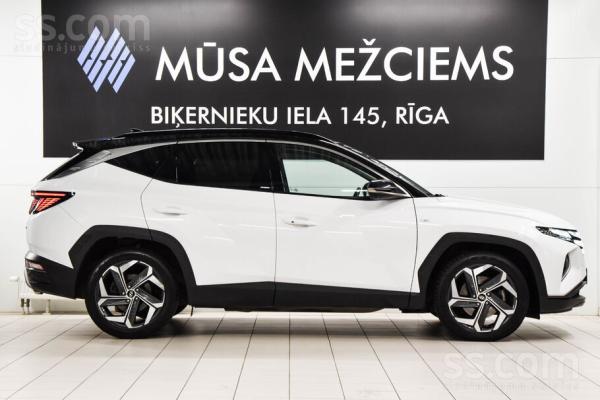 Hyundai Tucson 2024 Rīga vietnē Balts Hyundai Tucson 2024 Rīga, ar dzinēja tilpumu 1.60 L un nobraukumu 84 tūkst. km par 26490 €, foto 5 vietnē AUTOMOTO.COM.LV