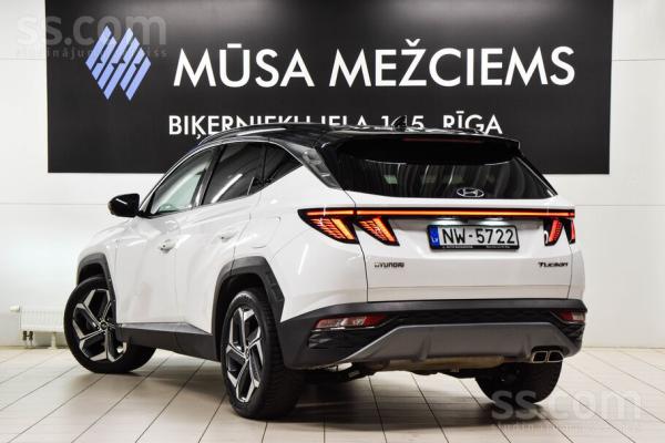 Hyundai Tucson 2024 Rīga vietnē Balts Hyundai Tucson 2024 Rīga, ar dzinēja tilpumu 1.60 L un nobraukumu 84 tūkst. km par 26490 €, foto 7 vietnē AUTOMOTO.COM.LV