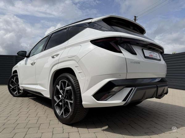White Hyundai Tucson 2025 in Telschi, with an engine capacity of 1.60 L and mileage of 14 thousand km for 37300 €, photo 8 on AUTOMOTO.COM.LV