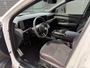 White Hyundai Tucson 2025 in Telschi, with an engine capacity of 1.60 L and mileage of 14 thousand km for 37300 €, photo 91 on AUTOMOTO.COM.LV