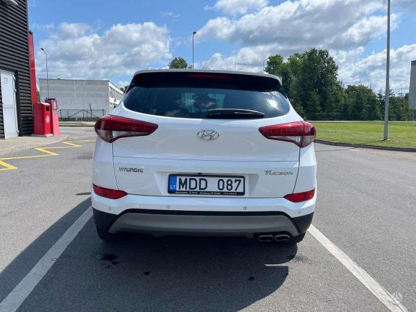 Balts Hyundai Tucson 2017 Jonava, ar dzinēja tilpumu 1.59 L un nobraukumu 104 tūkst. km par 14200 €, foto 8 vietnē AUTOMOTO.COM.LV