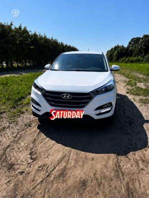 White Hyundai Tucson 2017 in Kaunas, with an engine capacity of 0.00 L and mileage of 142 thousand km for 4500 €, photo  on AUTOMOTO.COM.LV