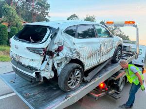White Hyundai Tucson 2017 in Kaunas, with an engine capacity of 0.00 L and mileage of 142 thousand km for 4500 €, photo 5 on AUTOMOTO.COM.LV