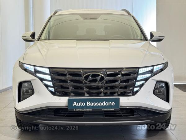 Balts Hyundai Tucson 2022 Tallina, ar dzinēja tilpumu 1.60 L un nobraukumu 84 tūkst. km par 22900 €, foto 2 vietnē AUTOMOTO.COM.LV