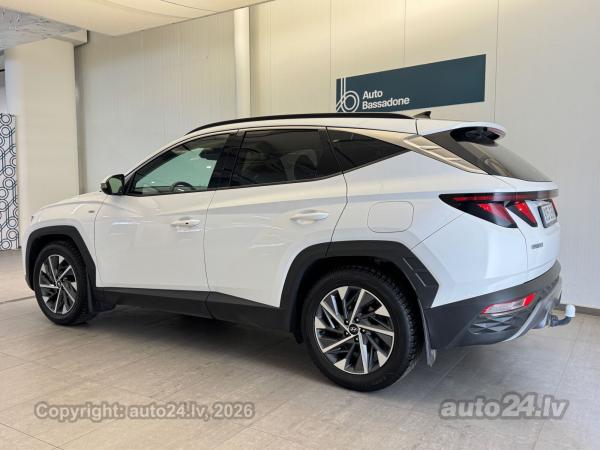 Balts Hyundai Tucson 2022 Tallina, ar dzinēja tilpumu 1.60 L un nobraukumu 84 tūkst. km par 22900 €, foto 4 vietnē AUTOMOTO.COM.LV
