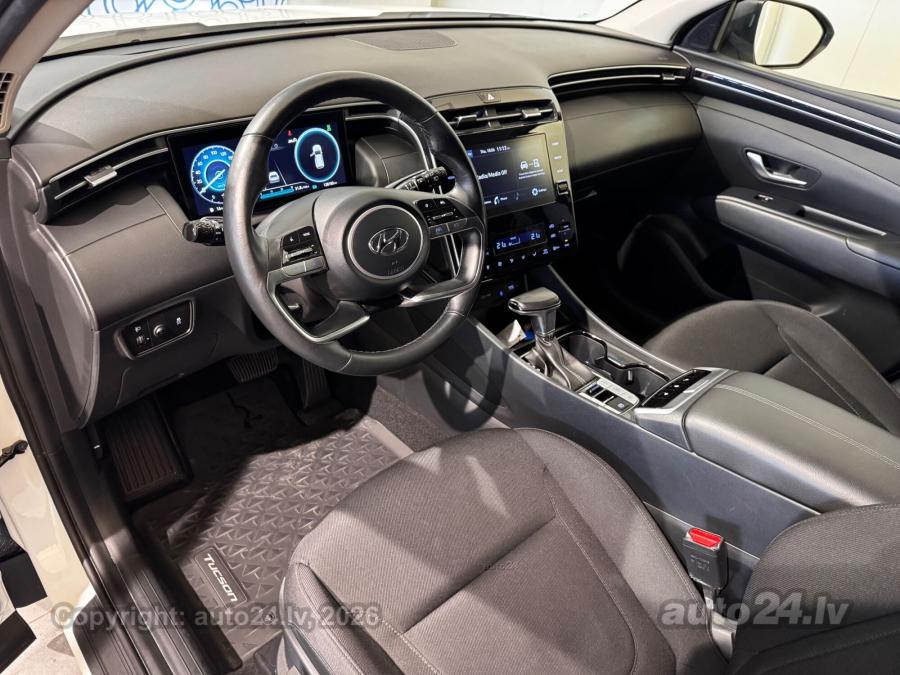Белый Хендай Туксон 2022 в Таллин, объемом двигателя 1.60 л и пробегом 128 тыс. км за 21900 €, фото 12 на AUTOMOTO.COM.LV