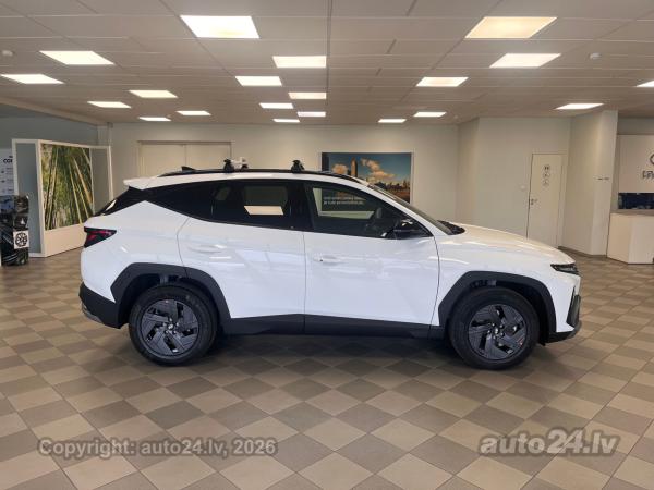 Balts Hyundai Tucson 2026 Kuresāre, ar dzinēja tilpumu 1.60 L un nobraukumu 0 tūkst. km par 29999 €, foto 3 vietnē AUTOMOTO.COM.LV