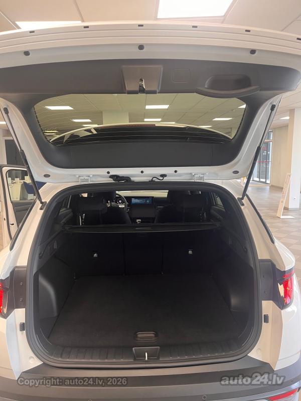 Balts Hyundai Tucson 2026 Kuresāre, ar dzinēja tilpumu 1.60 L un nobraukumu 0 tūkst. km par 29999 €, foto 9 vietnē AUTOMOTO.COM.LV