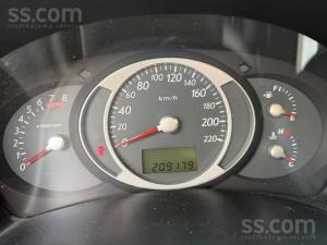 Dzeltens Hyundai Tucson 2007 Talsi, ar dzinēja tilpumu 2.00 L un nobraukumu 209 tūkst. km par 2200 €, foto 9 vietnē AUTOMOTO.COM.LV