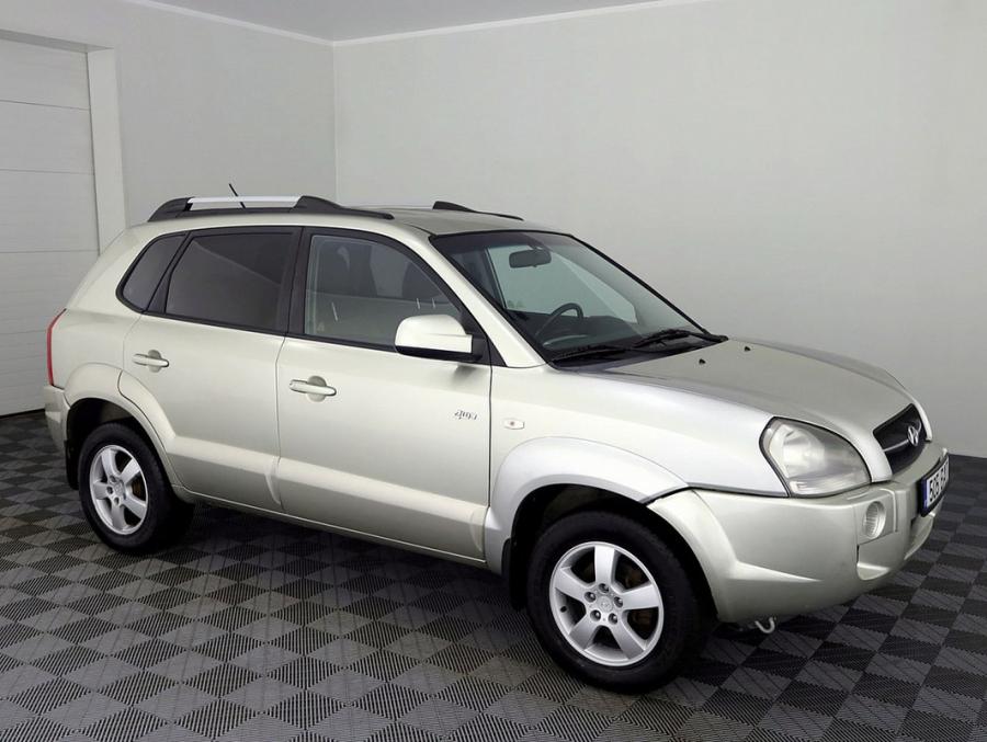 Dzeltens Hyundai Tucson 2008 Tallina, ar dzinēja tilpumu 2.00 L un nobraukumu 159 tūkst. km par 1999 €, foto 9 vietnē AUTOMOTO.COM.LV