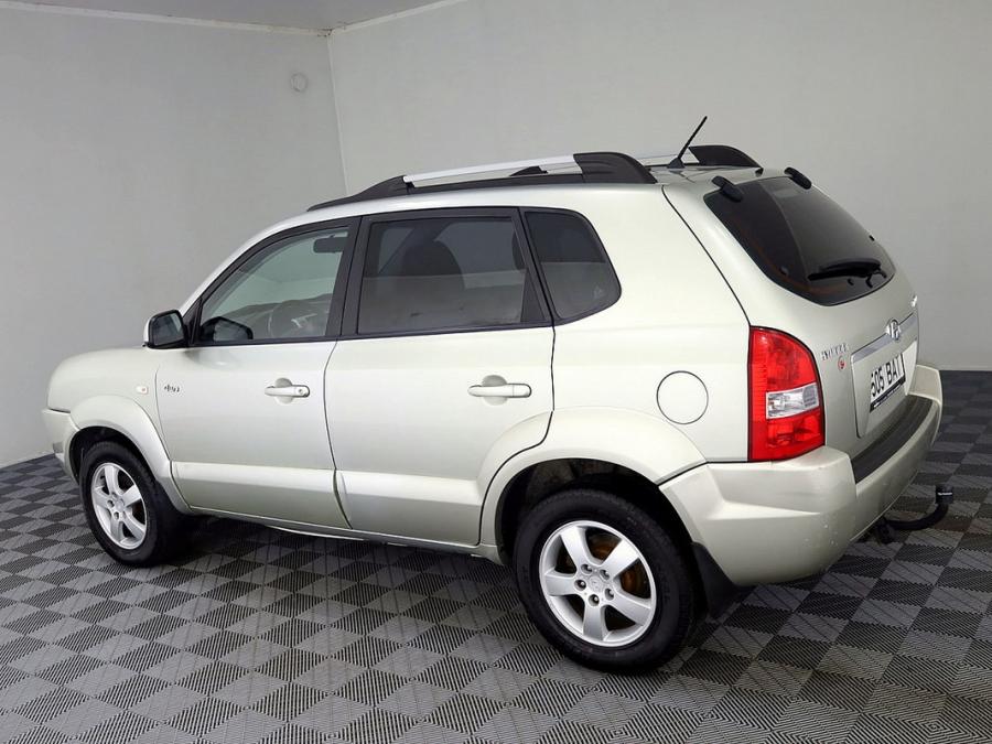 Dzeltens Hyundai Tucson 2008 Tallina, ar dzinēja tilpumu 2.00 L un nobraukumu 159 tūkst. km par 1999 €, foto 12 vietnē AUTOMOTO.COM.LV