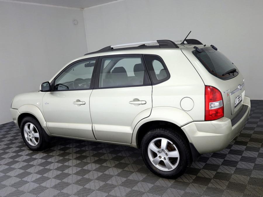Dzeltens Hyundai Tucson 2008 Tallina, ar dzinēja tilpumu 2.00 L un nobraukumu 264 tūkst. km par 1499 €, foto 5 vietnē AUTOMOTO.COM.LV