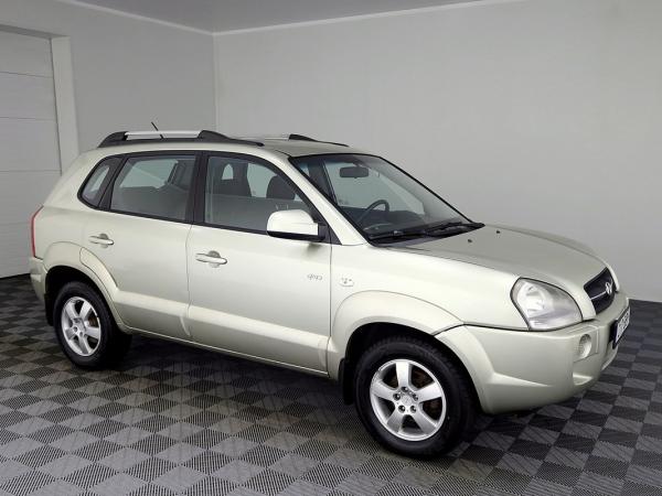 Желтый Хендай Туксон 2008 в Таллин, объемом двигателя 2.00 л и пробегом 264 тыс. км за 1499 €, фото 8 на AUTOMOTO.COM.LV