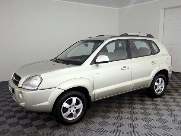 Желтый Хендай Туксон 2008 в Таллин, объемом двигателя 2.00 л и пробегом 264 тыс. км за 1499 €, фото 9 на AUTOMOTO.COM.LV