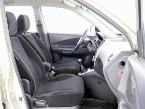 Dzeltens Hyundai Tucson 2008 Tallina, ar dzinēja tilpumu 2.00 L un nobraukumu 264 tūkst. km par 1499 €, foto 14 vietnē AUTOMOTO.COM.LV