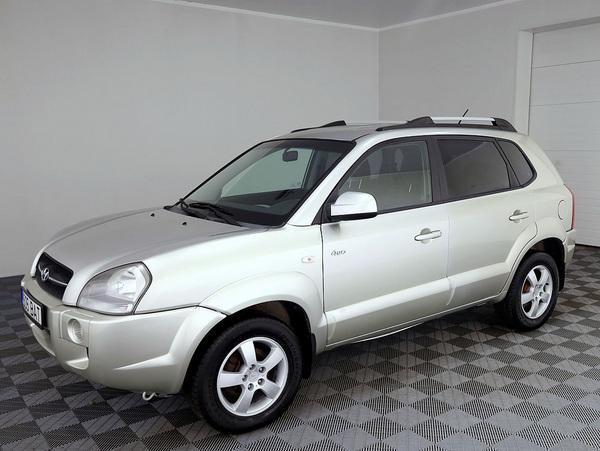 Желтый Хендай Туксон 2008 в Таллин, объемом двигателя 2.00 л и пробегом 159 тыс. км за 1899 €, фото 3 на AUTOMOTO.COM.LV