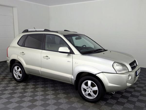 Желтый Хендай Туксон 2008 в Таллин, объемом двигателя 2.00 л и пробегом 159 тыс. км за 1899 €, фото 9 на AUTOMOTO.COM.LV