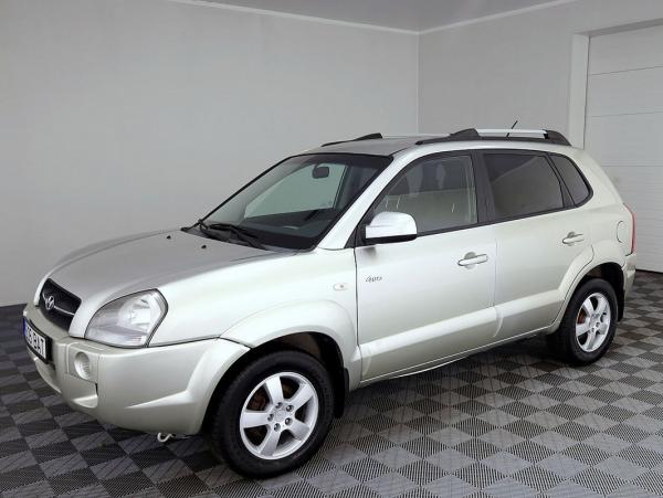 Желтый Хендай Туксон 2008 в Таллин, объемом двигателя 2.00 л и пробегом 159 тыс. км за 1899 €, фото 10 на AUTOMOTO.COM.LV