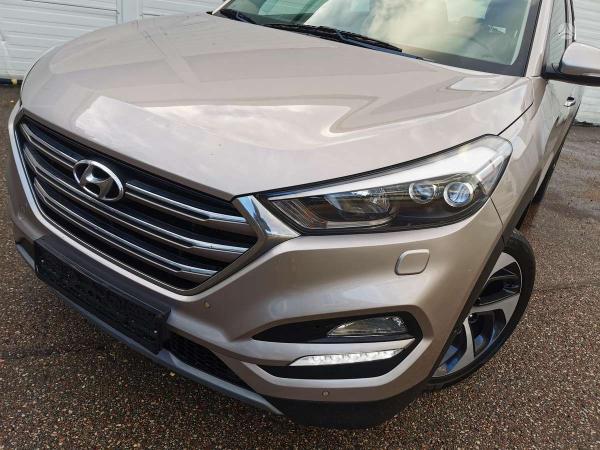 Yellow Hyundai Tucson 2018 in Birstonas, with an engine capacity of 2.00 L and mileage of 280 thousand km for 12599 €, photo 2 on AUTOMOTO.COM.LV
