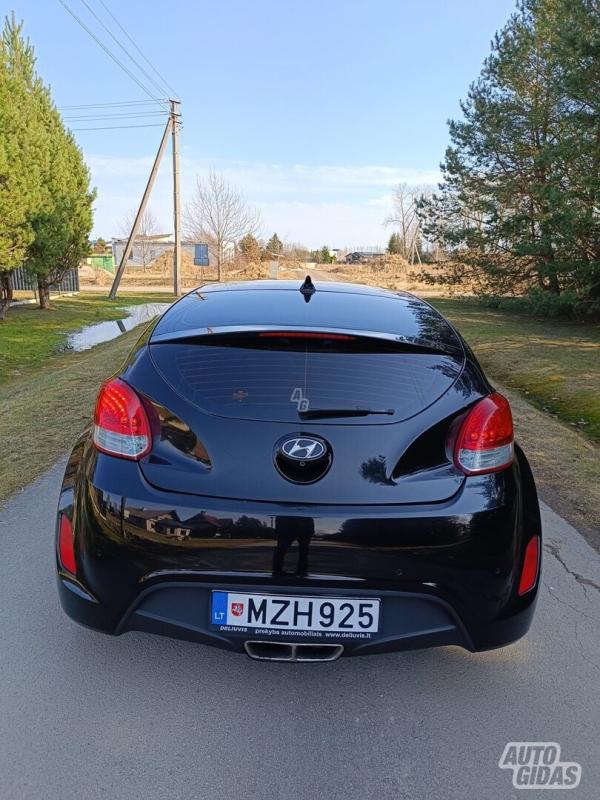 Black Hyundai Veloster 2012 in Panevezys, with an engine capacity of 1.60 L and mileage of 176 thousand km for 5100 €, photo 1 on AUTOMOTO.COM.LV